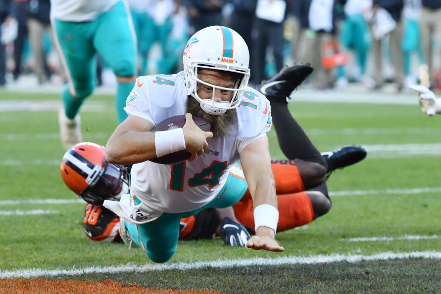 FMQB: His Selfie Game is Lit! | FMQB